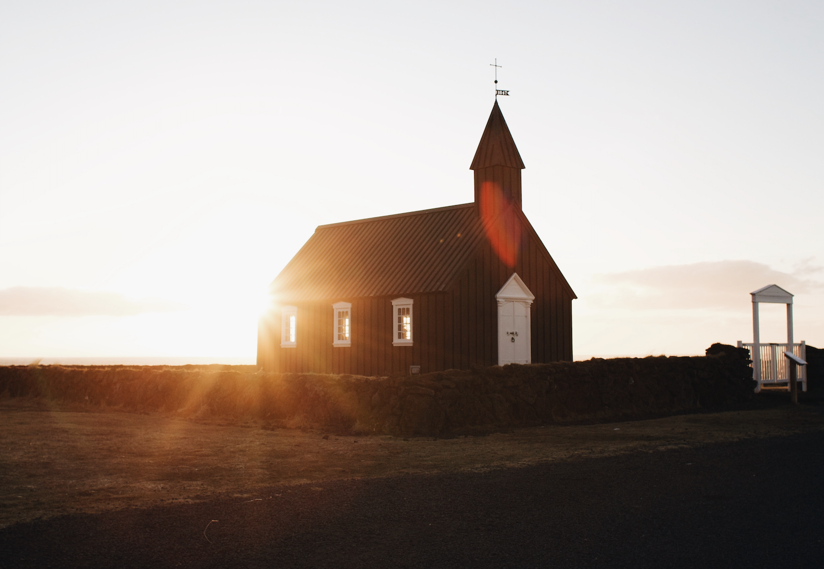Why Should I Join A Church? – Theopolis Institute
